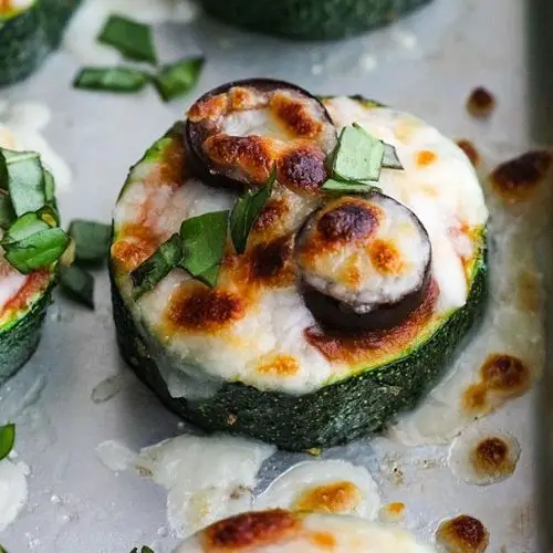 15-Minute Mini Zucchini Pizzas – MyTastyNest